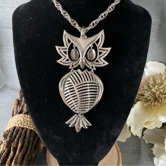 Alan | Jewelry | Vtg Alan 96s Fabulous Large Owl Articulated Pendant ...